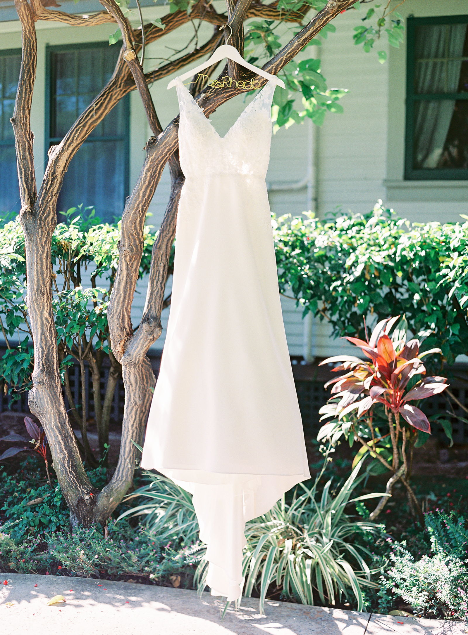 The Ultimate Guide To Eloping on Maui - Dmitri & Sandra Photography