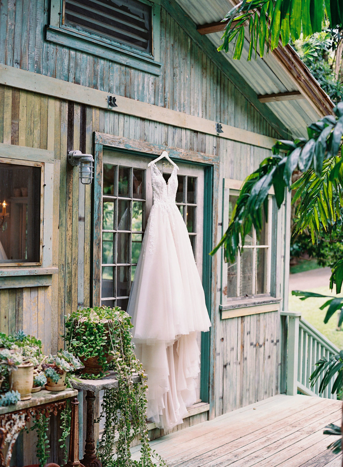 Elegant Romance at The Haiku Mill - Dmitri & Sandra Photography blog